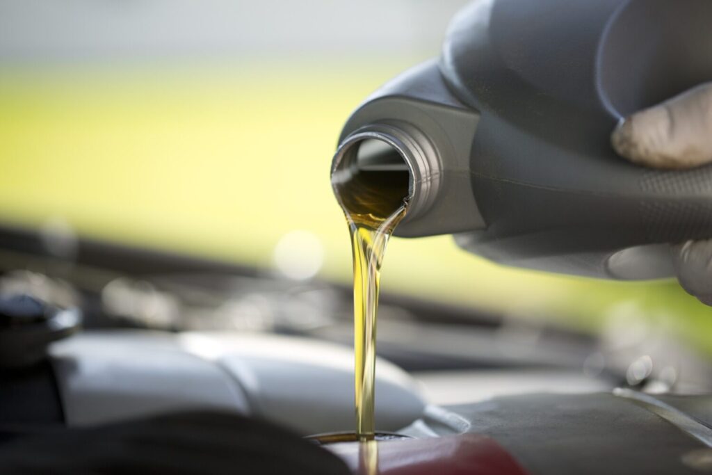 Your 'Quick' Oil Change Just Destroyed Your Engine - Here's How - Stick ...